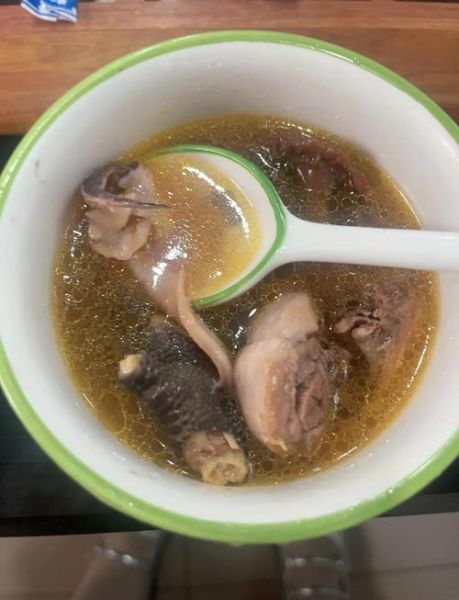 墨鱼汤怎么炖好喝又营养_墨鱼汤炖多久最鲜-第1张图片-山城妙识 墨鱼汤怎么炖好喝又营养_墨鱼汤炖多久最鲜-第1张图片-山城妙识