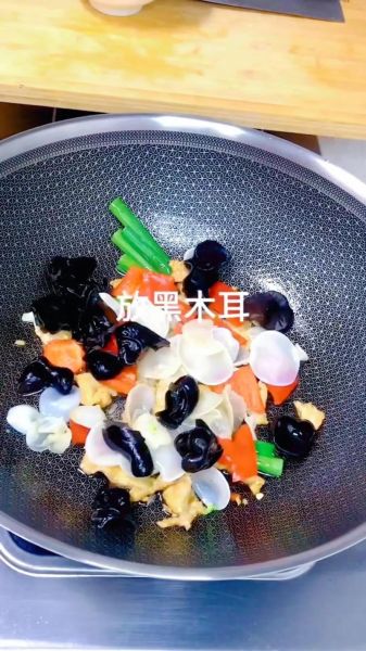 玉木耳怎么泡发_玉木耳炒什么好吃-第1张图片-山城妙识