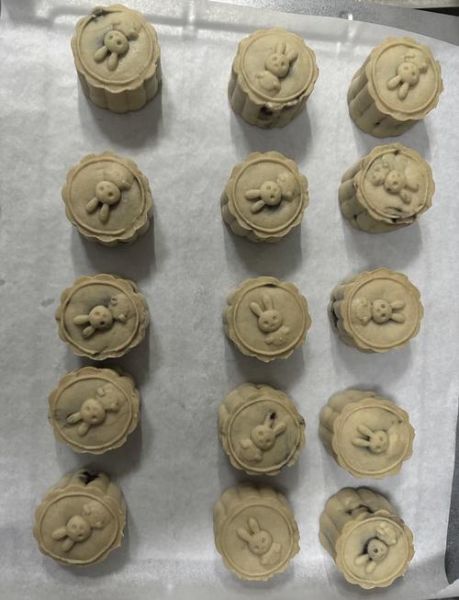 广式豆沙月饼怎么做_广式豆沙月饼配方比例-第1张图片-山城妙识