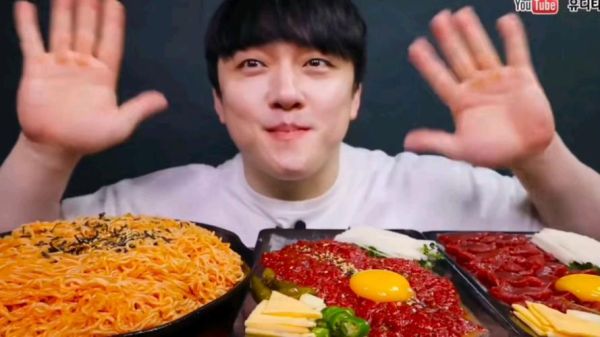 韩国吃货小哥是谁_韩国美食博主推荐-第3张图片-山城妙识