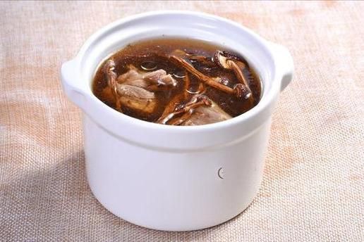 茶树菇老鸭汤的做法_茶树菇老鸭汤的功效-第3张图片-山城妙识