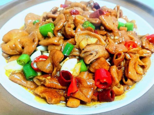 红烧肥肠怎么做好吃_川菜红烧肥肠的家常做法-第1张图片-山城妙识