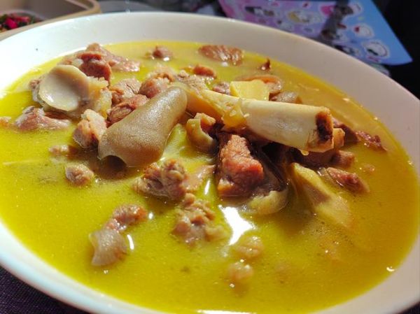 家庭羊肉汤锅的做法_怎样炖出奶白不膻的羊肉汤-第2张图片-山城妙识 家庭羊肉汤锅的做法_怎样炖出奶白不膻的羊肉汤-第2张图片-山城妙识