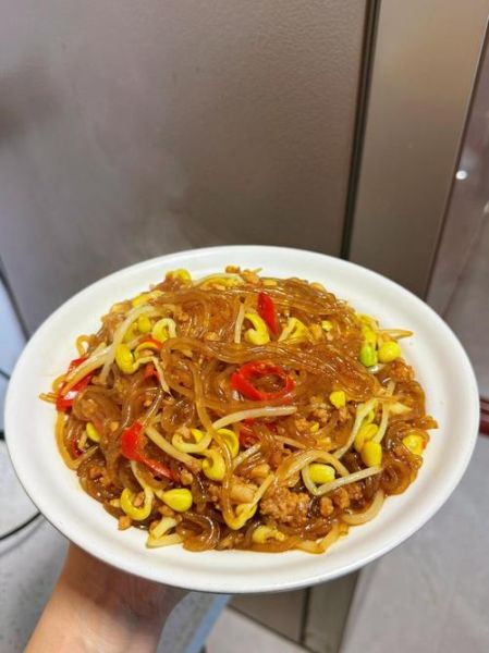 绿豆芽菜炒粉丝怎么做_绿豆芽菜炒粉丝的家常做法-第2张图片-山城妙识