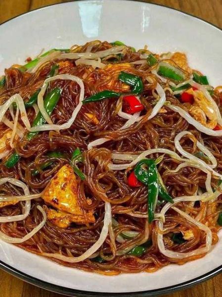 绿豆芽菜炒粉丝怎么做_绿豆芽菜炒粉丝的家常做法-第3张图片-山城妙识