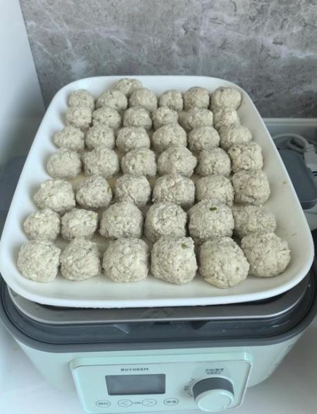豆腐肉丸子家常做法_豆腐肉丸子怎么做-第2张图片-山城妙识