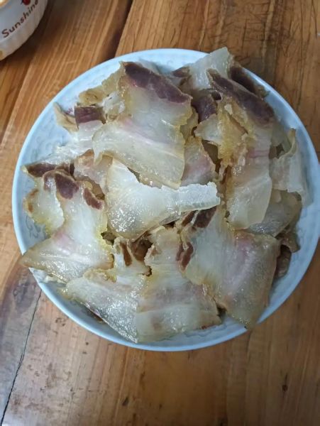 干腌菜蒸腊肉怎么做_蒸多久才入味-第3张图片-山城妙识
