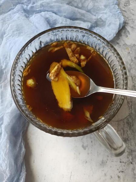 红糖姜水怎么煮好喝_红糖姜茶比例多少合适-第2张图片-山城妙识