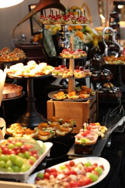 冷餐会现场布置技巧_如何打造高端冷餐会氛围-第2张图片-山城妙识