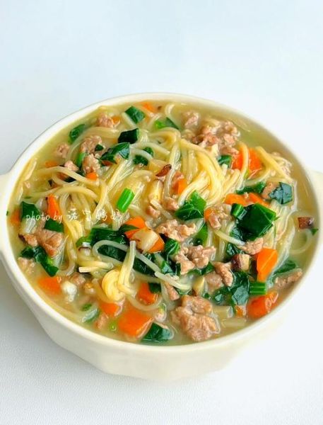 胡萝卜汁怎么做面条_胡萝卜汁面条的做法窍门-第3张图片-山城妙识