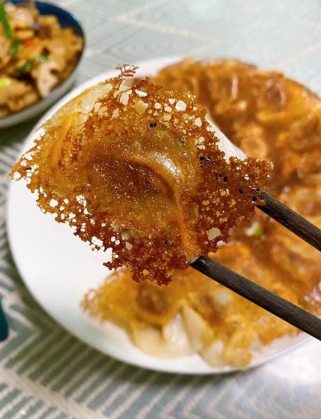 速冻饺子怎么煎_速冻饺子煎多久才熟-第1张图片-山城妙识 速冻饺子怎么煎_速冻饺子煎多久才熟-第1张图片-山城妙识