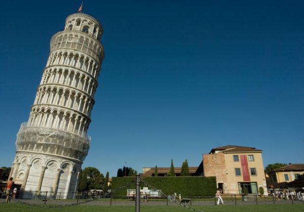 why_is_the_leaning_tower_of_pisa_famous_how_to_visit_pisa_tower-第1张图片-山城妙识 why_is_the_leaning_tower_of_pisa_famous_how_to_visit_pisa_tower-第1张图片-山城妙识