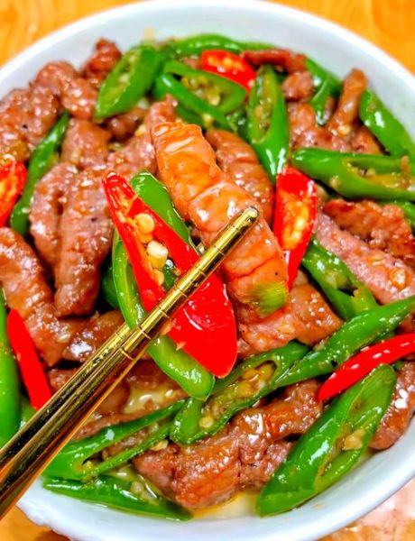 青椒牛肉怎么炒才嫩_青椒牛肉做法窍门-第1张图片-山城妙识 青椒牛肉怎么炒才嫩_青椒牛肉做法窍门-第1张图片-山城妙识