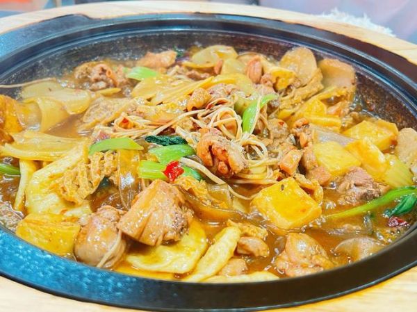 香菇炖鸡怎么做才正宗_香菇炖鸡最正宗的做法-第3张图片-山城妙识