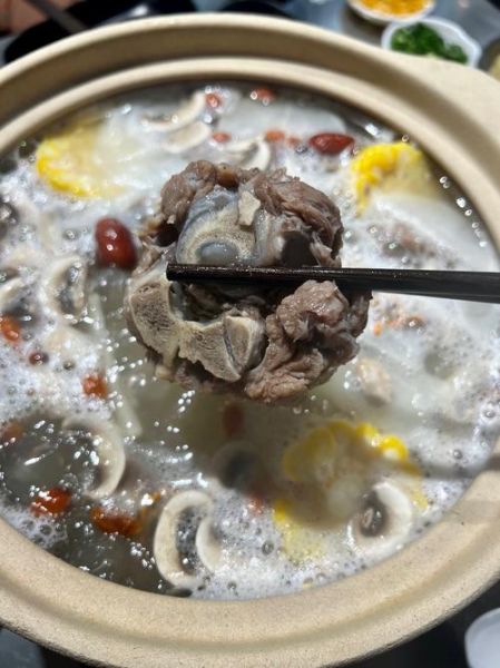 正宗羊蝎子怎么做_羊蝎子炖多久才软烂-第2张图片-山城妙识