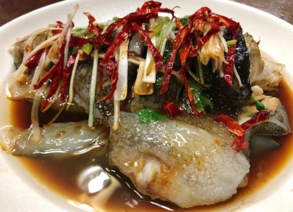 海参斑鱼清蒸多久_海参斑鱼清蒸做法步骤-第1张图片-山城妙识