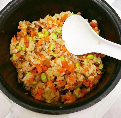 懒人蒸米饭怎么做_电饭锅一键蒸米饭技巧-第3张图片-山城妙识 懒人蒸米饭怎么做_电饭锅一键蒸米饭技巧-第3张图片-山城妙识