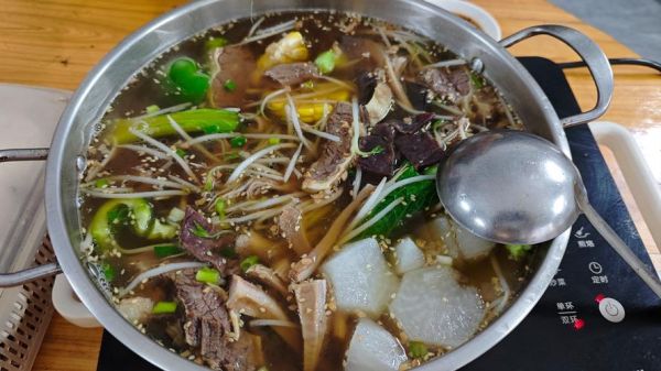 清汤牛肉火锅怎么做_清汤牛肉火锅用什么部位最好-第3张图片-山城妙识 清汤牛肉火锅怎么做_清汤牛肉火锅用什么部位最好-第3张图片-山城妙识