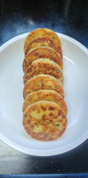 土豆丝饼怎么做法_土豆丝饼家常做法-第2张图片-山城妙识 土豆丝饼怎么做法_土豆丝饼家常做法-第2张图片-山城妙识