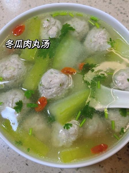 肉丸子冬瓜汤怎么做_冬瓜汤肉丸子不腥的秘诀-第2张图片-山城妙识
