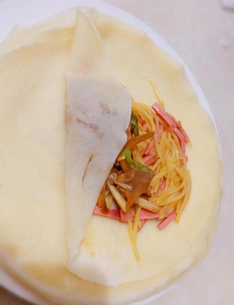 烙春饼怎样和面_春饼和面用冷水还是热水-第1张图片-山城妙识