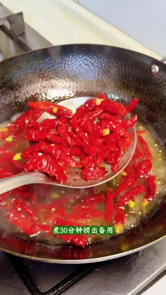 香辣酥怎么做_油炸辣椒技巧-第1张图片-山城妙识