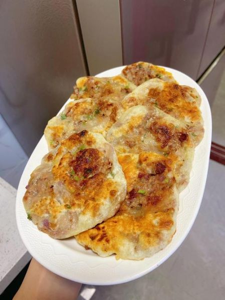 蒸牛肉饼怎么蒸才嫩滑_蒸牛肉饼的家常做法-第1张图片-山城妙识