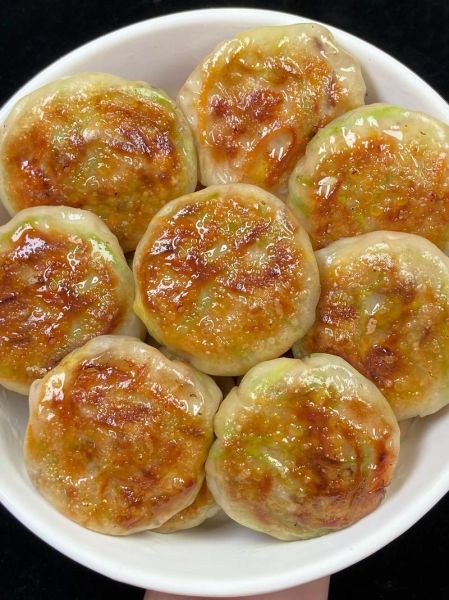 烙馅饼怎么和面_馅饼皮又软又好吃-第3张图片-山城妙识