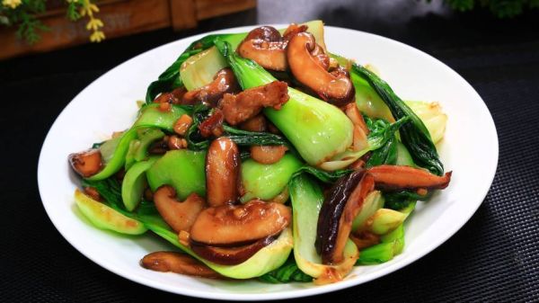 油菜炒香菇怎么做_油菜炒香菇需要焯水吗-第3张图片-山城妙识