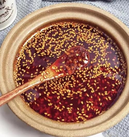 凉皮辣椒油怎么做_正宗陕西辣椒油配方-第1张图片-山城妙识