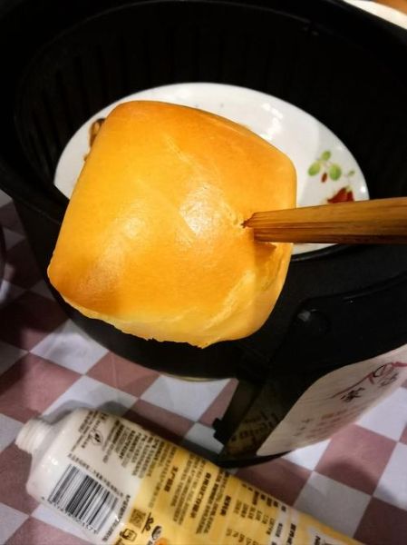 烤馒头怎么做_烤馒头用烤箱还是空气炸锅-第1张图片-山城妙识