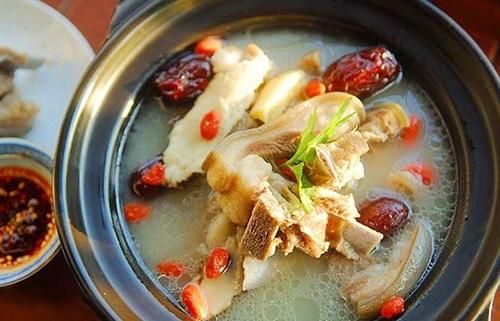 清炖兔子怎么做_清炖兔子需要焯水吗-第3张图片-山城妙识 清炖兔子怎么做_清炖兔子需要焯水吗-第3张图片-山城妙识