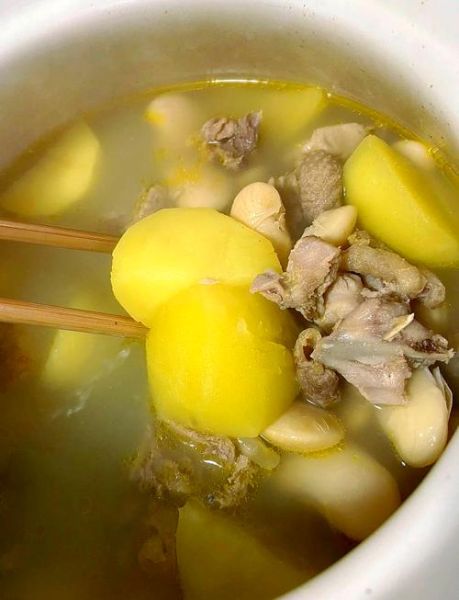 鸡肉怎么做好吃又营养_鸡肉煲汤怎么煲才鲜-第1张图片-山城妙识