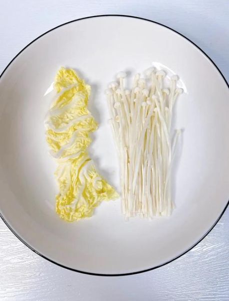 金针菇汤怎么做才鲜美_金针菇汤好喝秘诀-第2张图片-山城妙识