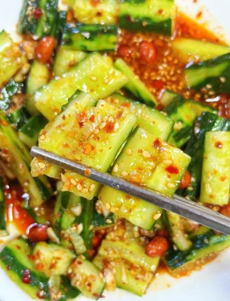 夏天凉拌菜怎么做_凉拌黄瓜要不要焯水-第1张图片-山城妙识 夏天凉拌菜怎么做_凉拌黄瓜要不要焯水-第1张图片-山城妙识