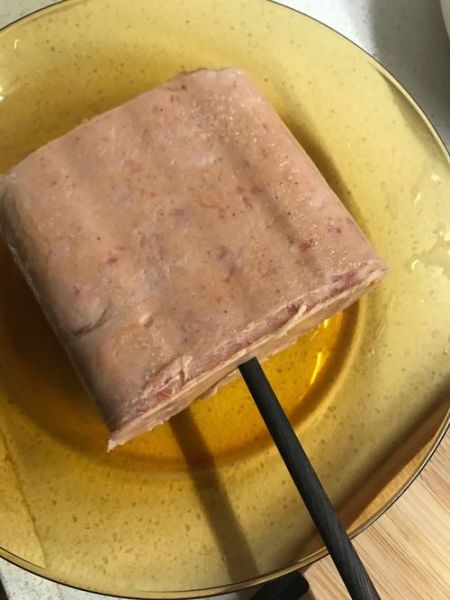 午餐肉罐头怎么打开_午餐肉罐头打不开怎么办-第1张图片-山城妙识