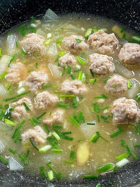 冬瓜鸡肉丸子汤怎么做_冬瓜鸡肉丸子汤的做法-第1张图片-山城妙识