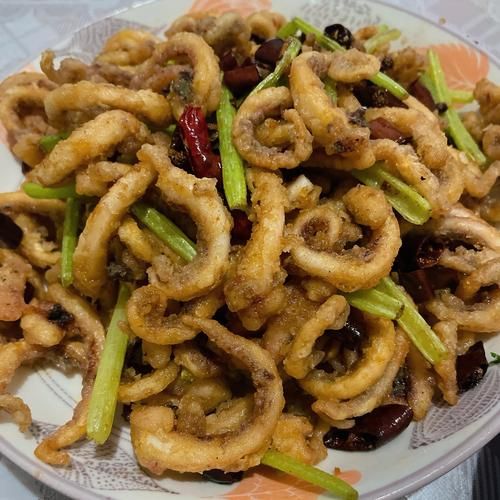 干煸鱿鱼须怎么做才脆_正宗做法有哪些秘诀-第3张图片-山城妙识