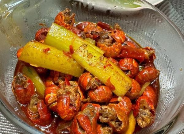 火锅底料龙虾尾怎么做_龙虾尾用哪种底料最好吃-第3张图片-山城妙识 火锅底料龙虾尾怎么做_龙虾尾用哪种底料最好吃-第3张图片-山城妙识