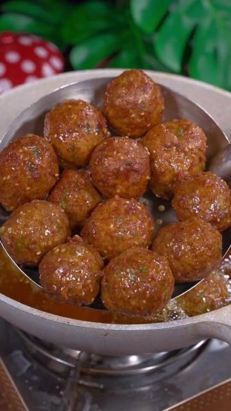 炸肉丸子放什么菜最好_炸肉丸子配菜推荐-第1张图片-山城妙识 炸肉丸子放什么菜最好_炸肉丸子配菜推荐-第1张图片-山城妙识