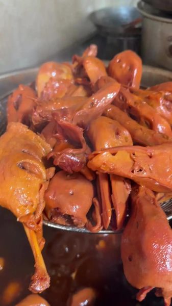 武汉鸭脖子什么牌子的是正宗_武汉鸭脖子哪个牌子最地道-第3张图片-山城妙识