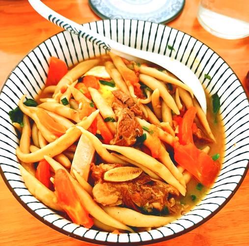 蒸莜面怎么做_蒸莜面用冷水还是热水和面-第1张图片-山城妙识