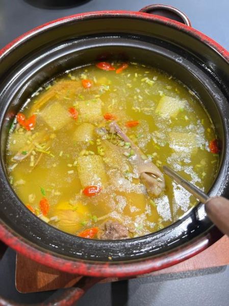 酸萝卜老鸭汤是哪里的菜_正宗做法与历史渊源-第2张图片-山城妙识 酸萝卜老鸭汤是哪里的菜_正宗做法与历史渊源-第2张图片-山城妙识