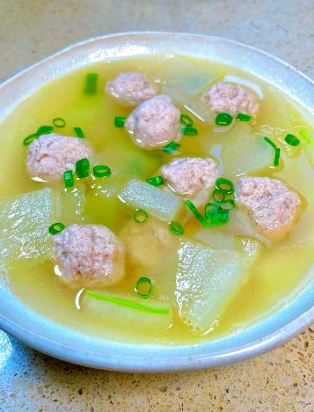 冬瓜丸子汤肉馅怎么做_冬瓜丸子汤肉馅不柴的窍门-第2张图片-山城妙识