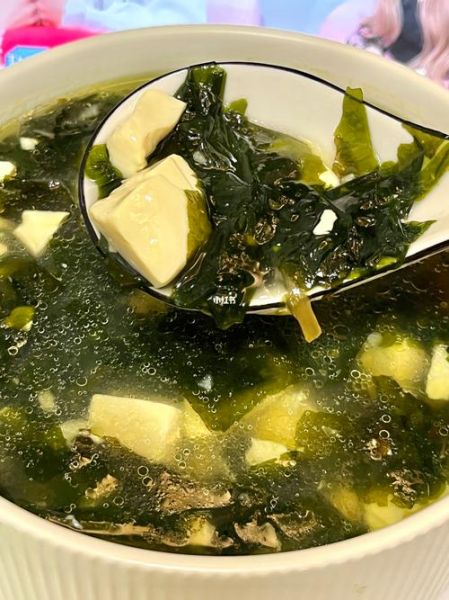 裙带菜豆腐汤的做法_裙带菜豆腐汤的营养价值-第2张图片-山城妙识 裙带菜豆腐汤的做法_裙带菜豆腐汤的营养价值-第2张图片-山城妙识