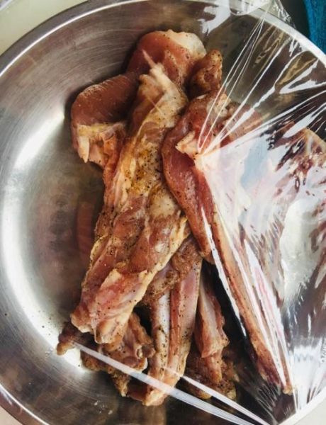 锡纸烤羊排需要烤多少分钟_烤箱温度与时间全解析-第1张图片-山城妙识