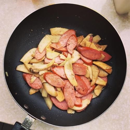 杏鲍菇炒火腿肠怎么做_杏鲍菇炒火腿肠需要焯水吗-第3张图片-山城妙识 杏鲍菇炒火腿肠怎么做_杏鲍菇炒火腿肠需要焯水吗-第3张图片-山城妙识