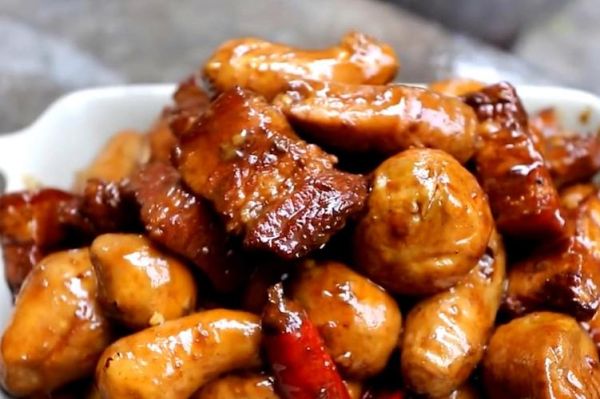 芋头红烧肉怎么做最正宗_传统做法详细步骤-第2张图片-山城妙识 芋头红烧肉怎么做最正宗_传统做法详细步骤-第2张图片-山城妙识