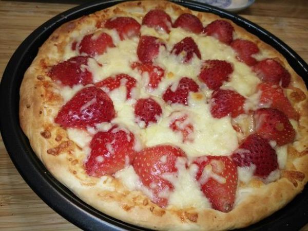草莓披萨怎么做_草莓披萨好吃吗-第1张图片-山城妙识