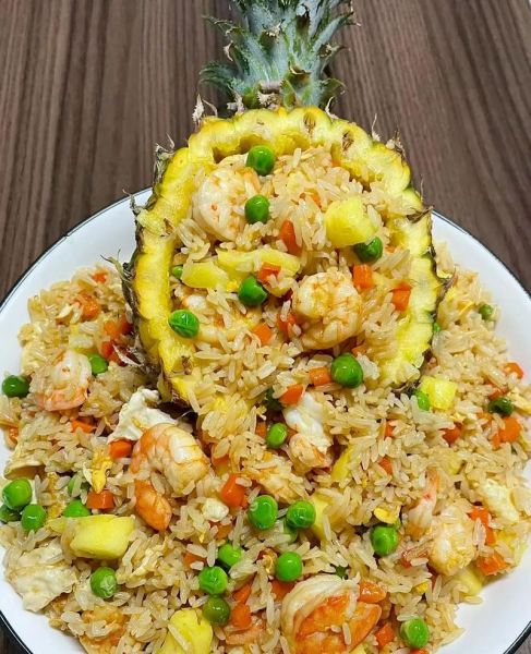 菠萝饭怎么做好吃_菠萝饭做法窍门-第1张图片-山城妙识